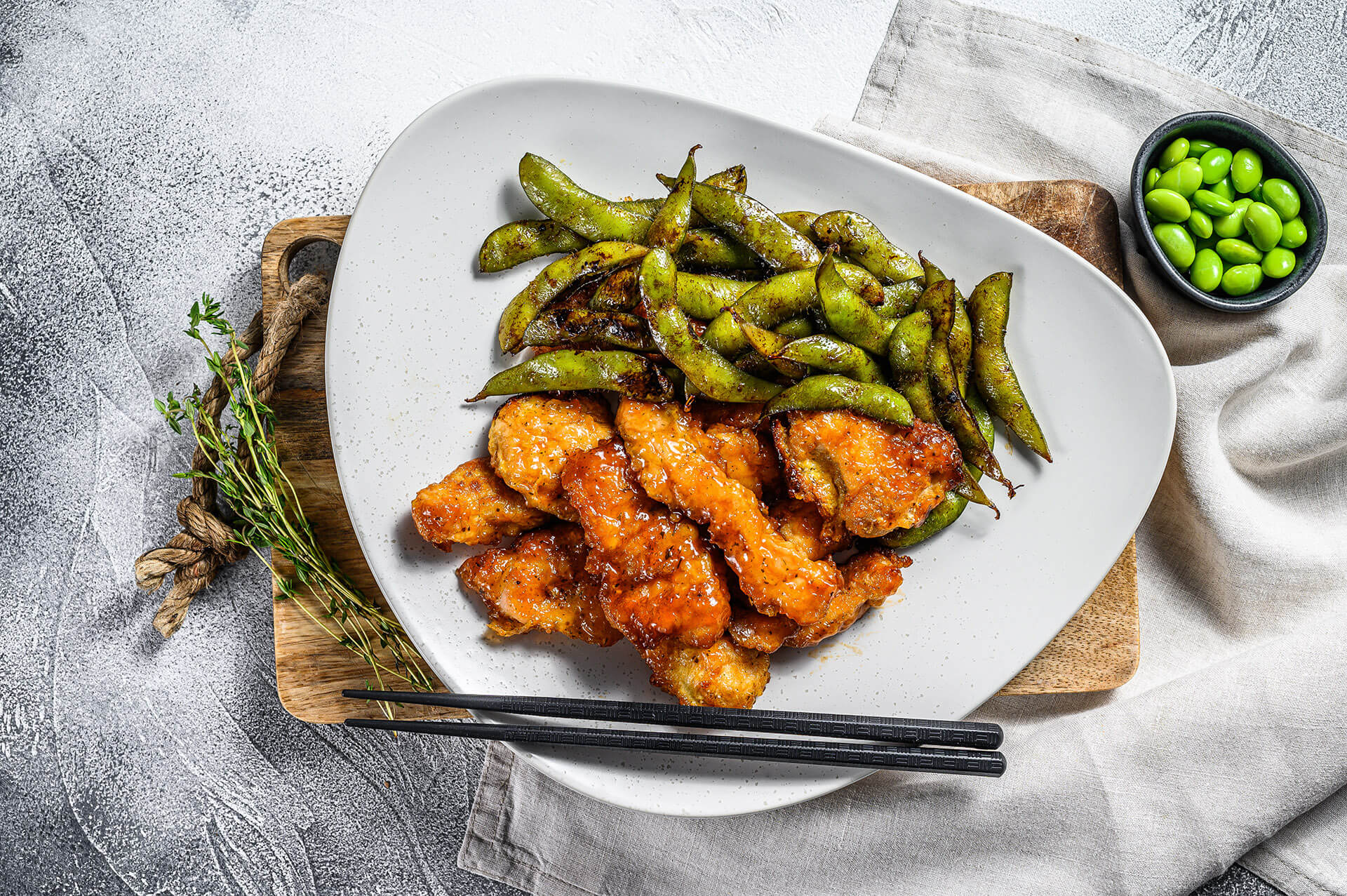 Edamame sa slatko kiselom piletinom - Flora Foods